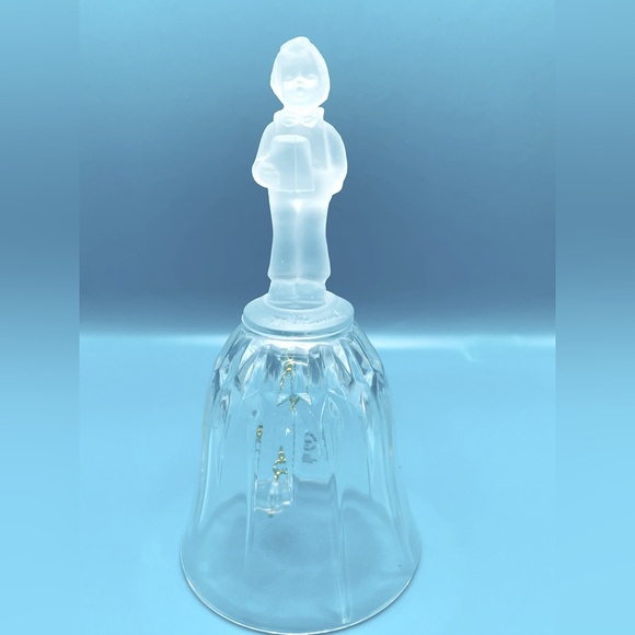 Avon | Accents | Vintage Avon Mi Hummel Crystal Bell Wbox Coa | Poshmark